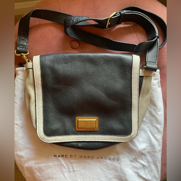 Marc By Marc Jacobs | Bags | Marc By Marc Jacobs Color Block Purse ...